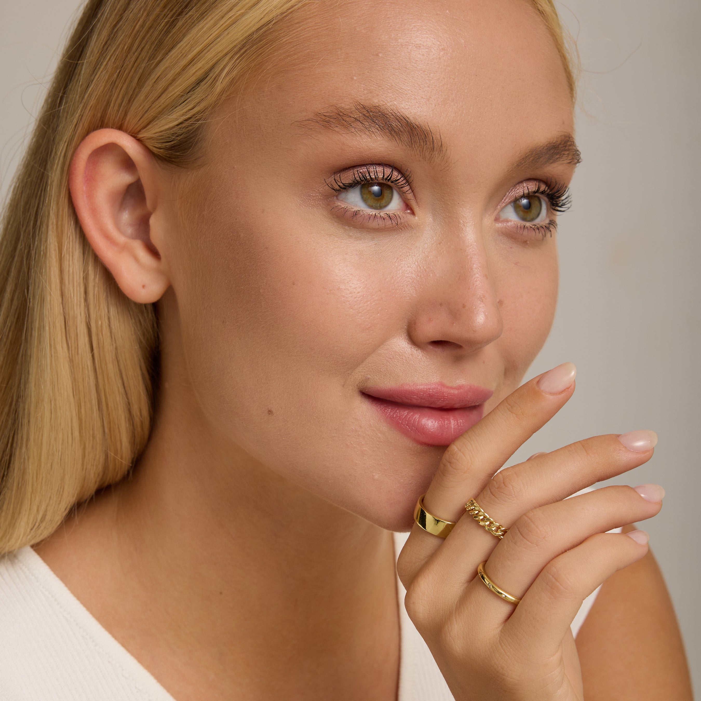 Large Curb Chain Ring – Heart Made of Gold