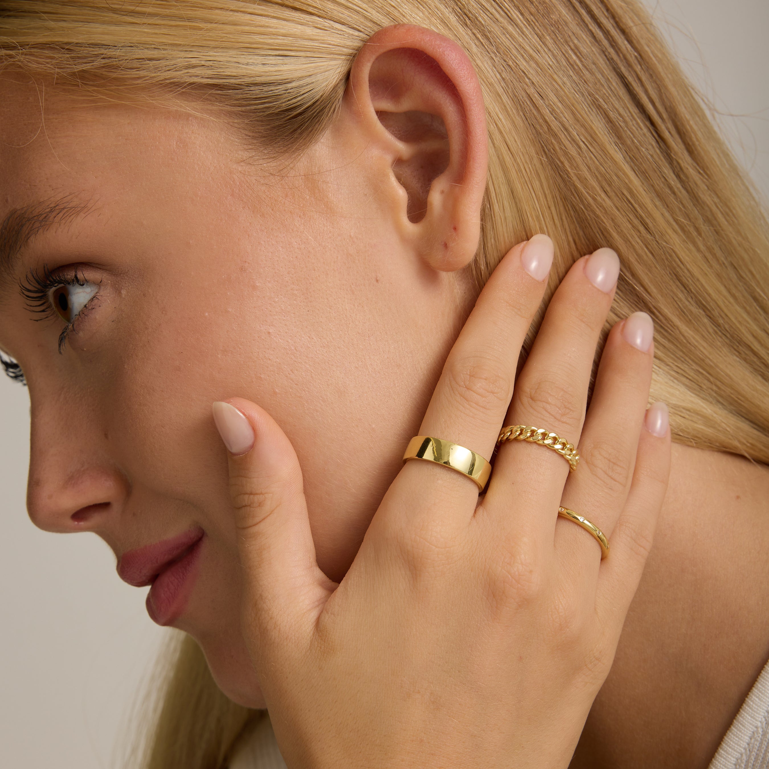 Large Curb Chain Ring – Heart Made of Gold