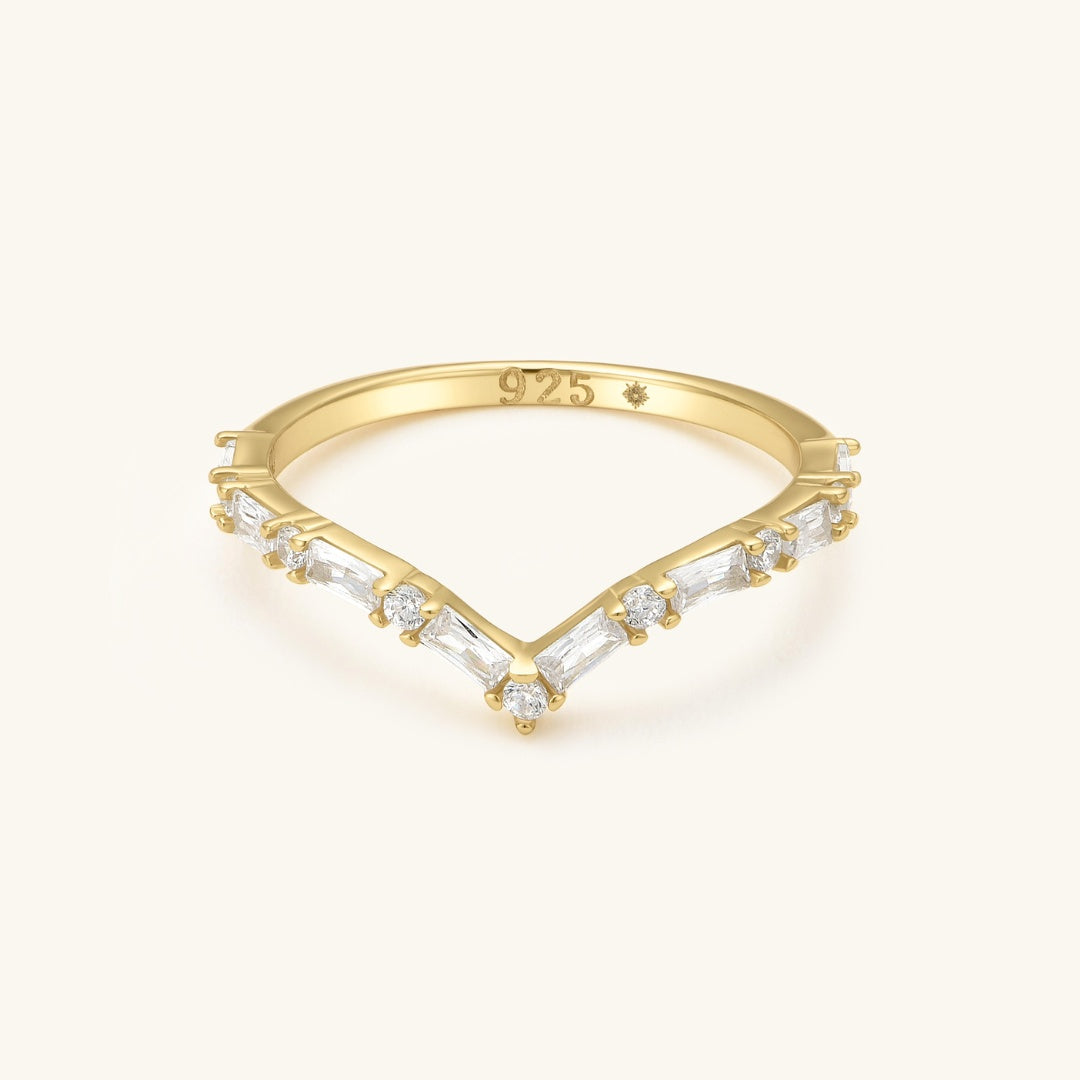 Diamond Chevron Ring – Heart Made of Gold