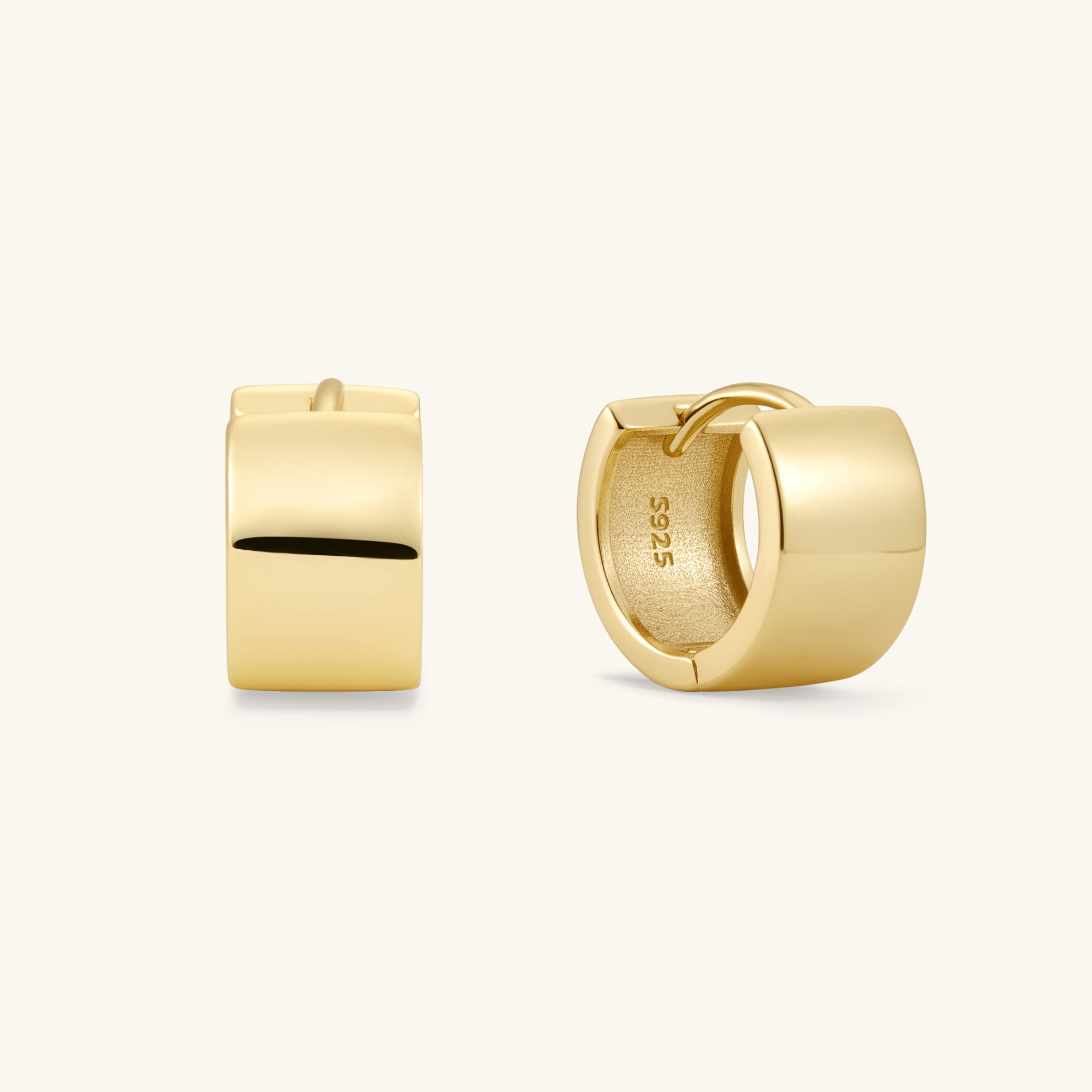 Daily Small Hoops – Heart Made of Gold