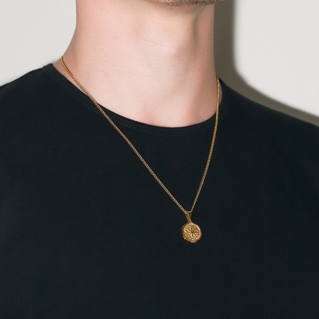 Small Hammered Compass – Heart Made of Gold