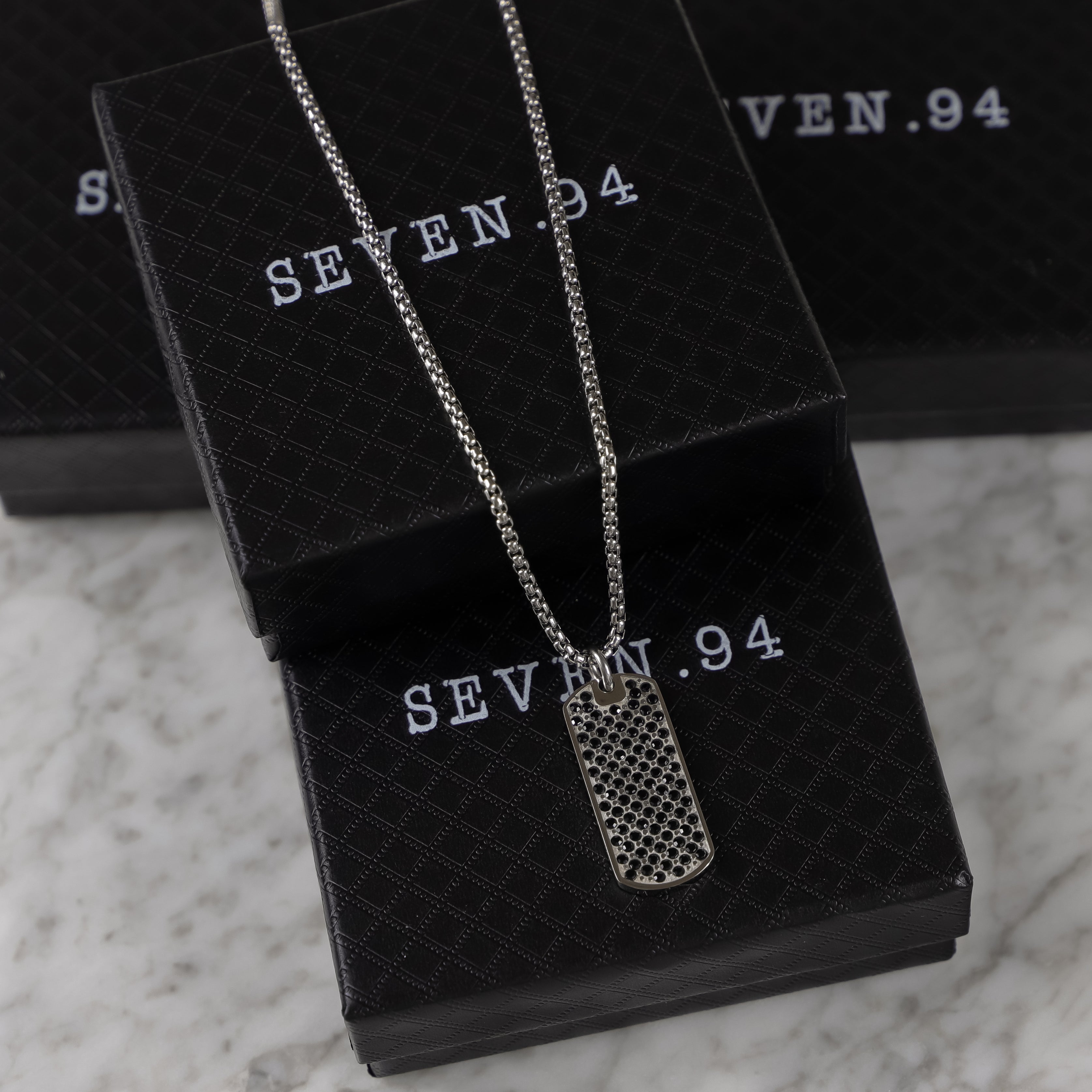 Dog Tag Necklace – Heart Made of Gold