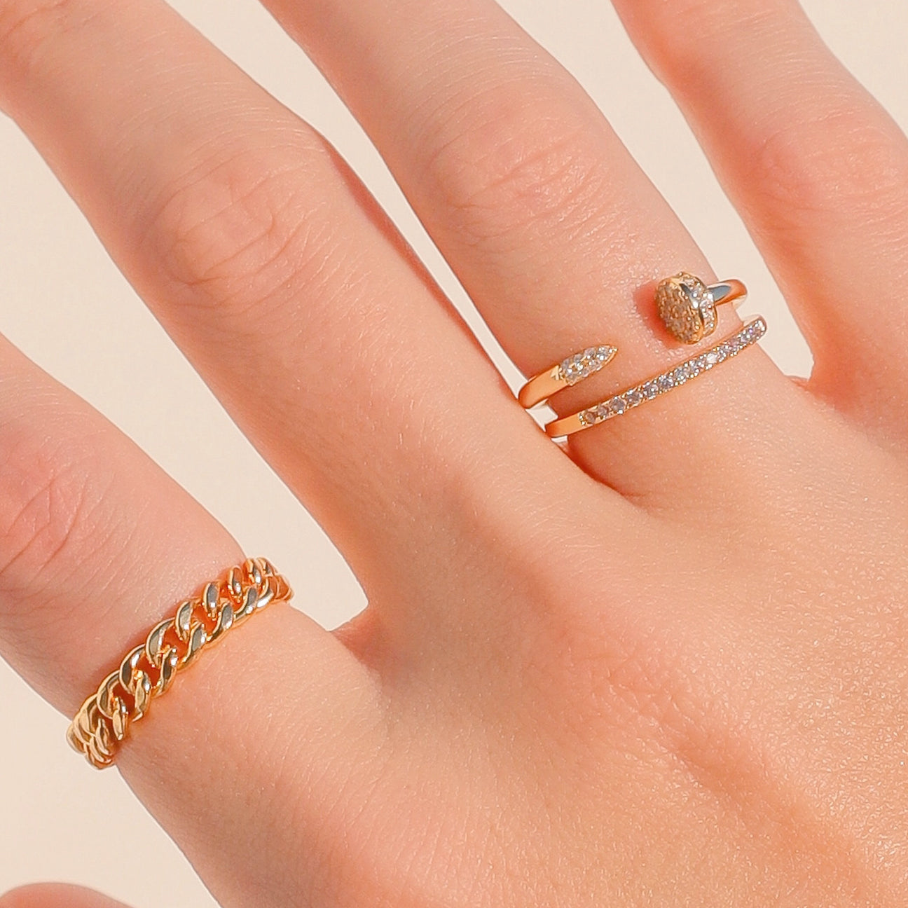 Nail Ring – Heart Made of Gold
